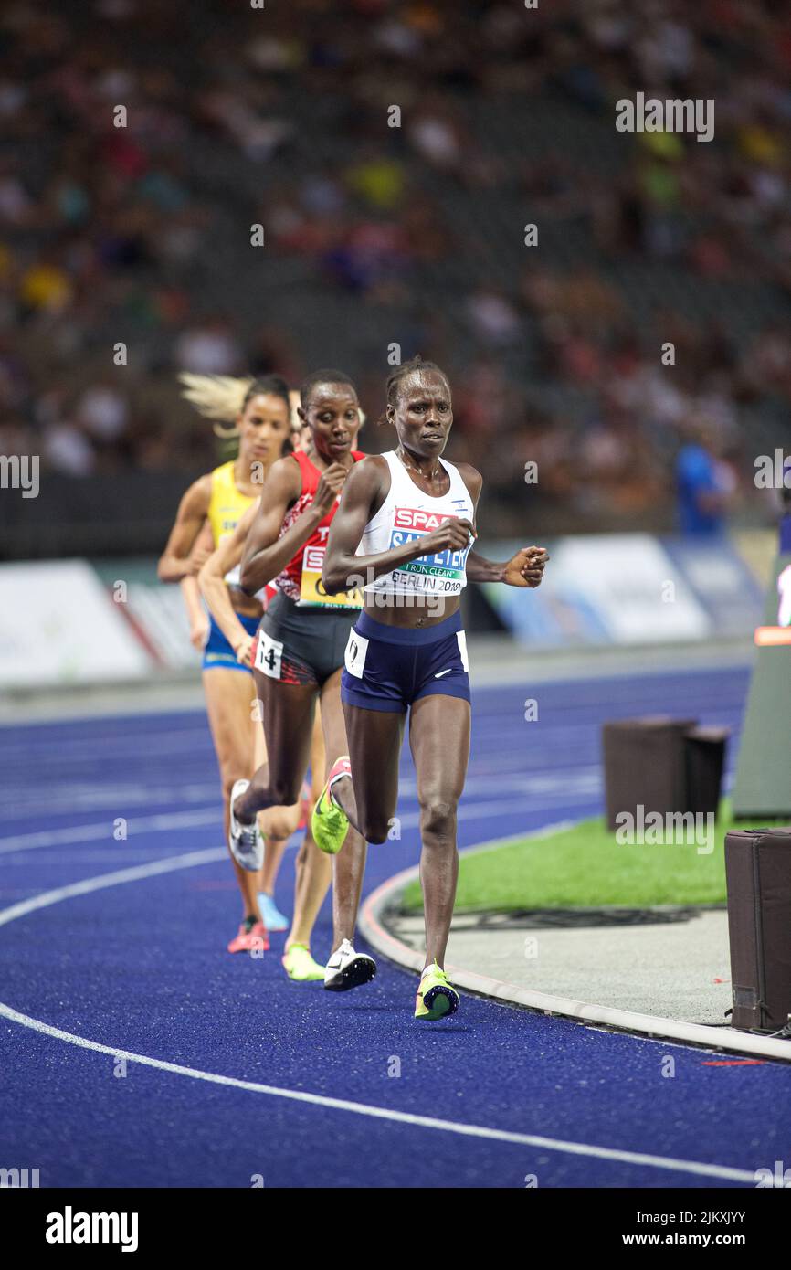 Lonah Chemtai Salpeter participating in the 10.000 meters at the ...