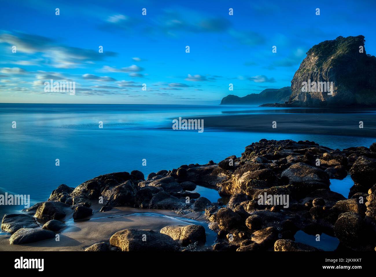 Piha iconic landmark hi-res stock photography and images - Alamy