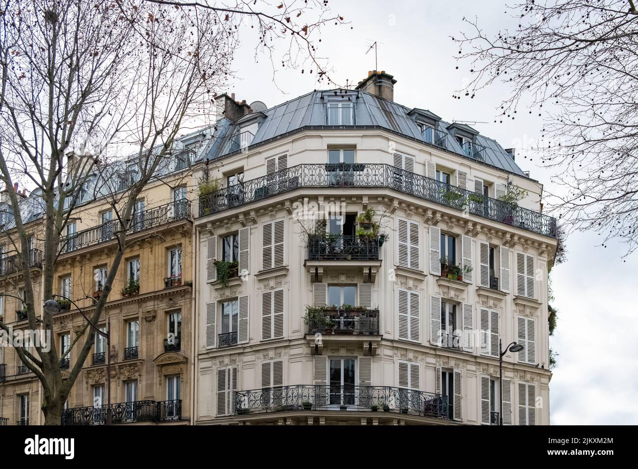 Paris, typical facades, beautiful buildings in the center Stock Photo ...