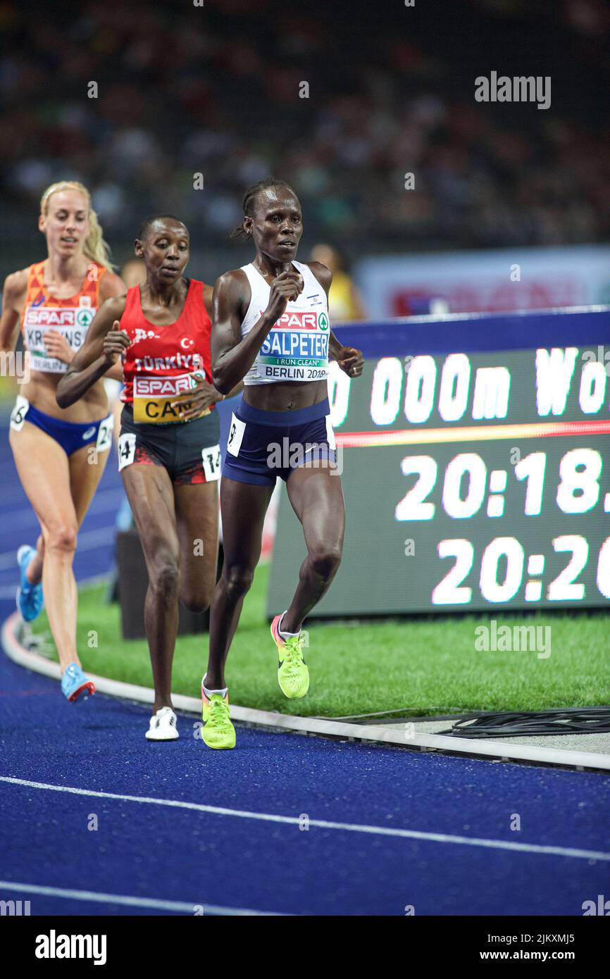 Lonah Chemtai Salpeter participating in the 10.000 meters at the ...