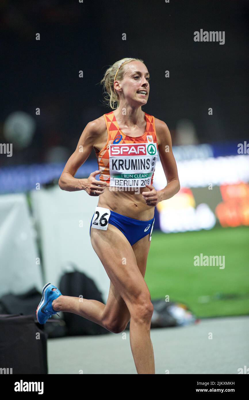 Susan Krumins participating in the 10.000 meters at the European ...
