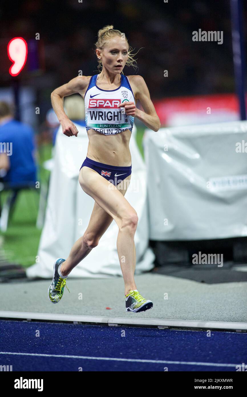 Alice Wright participating in the 10.000 meters at the European ...