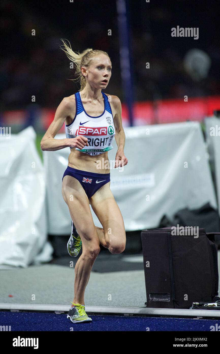 Alice Wright participating in the 10.000 meters at the European ...