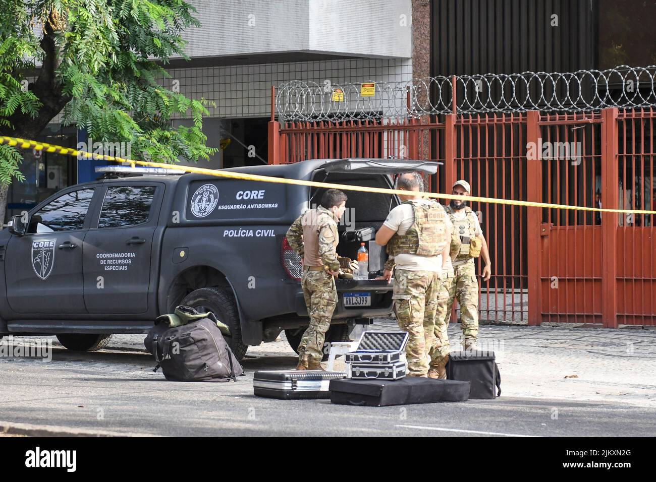 Bank robbery gun hi-res stock photography and images - Alamy