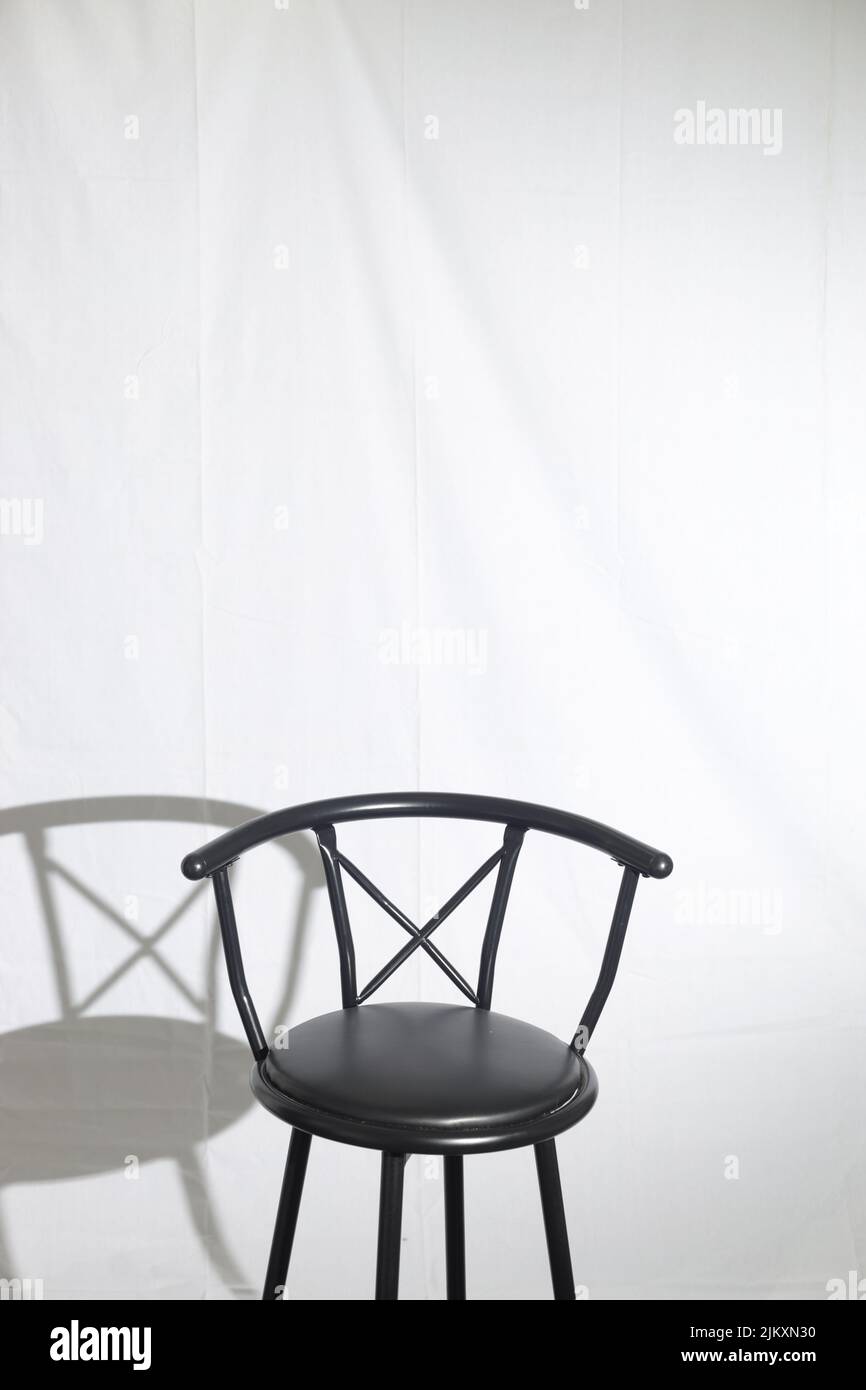 Empty chair black background hi-res stock photography and images - Alamy