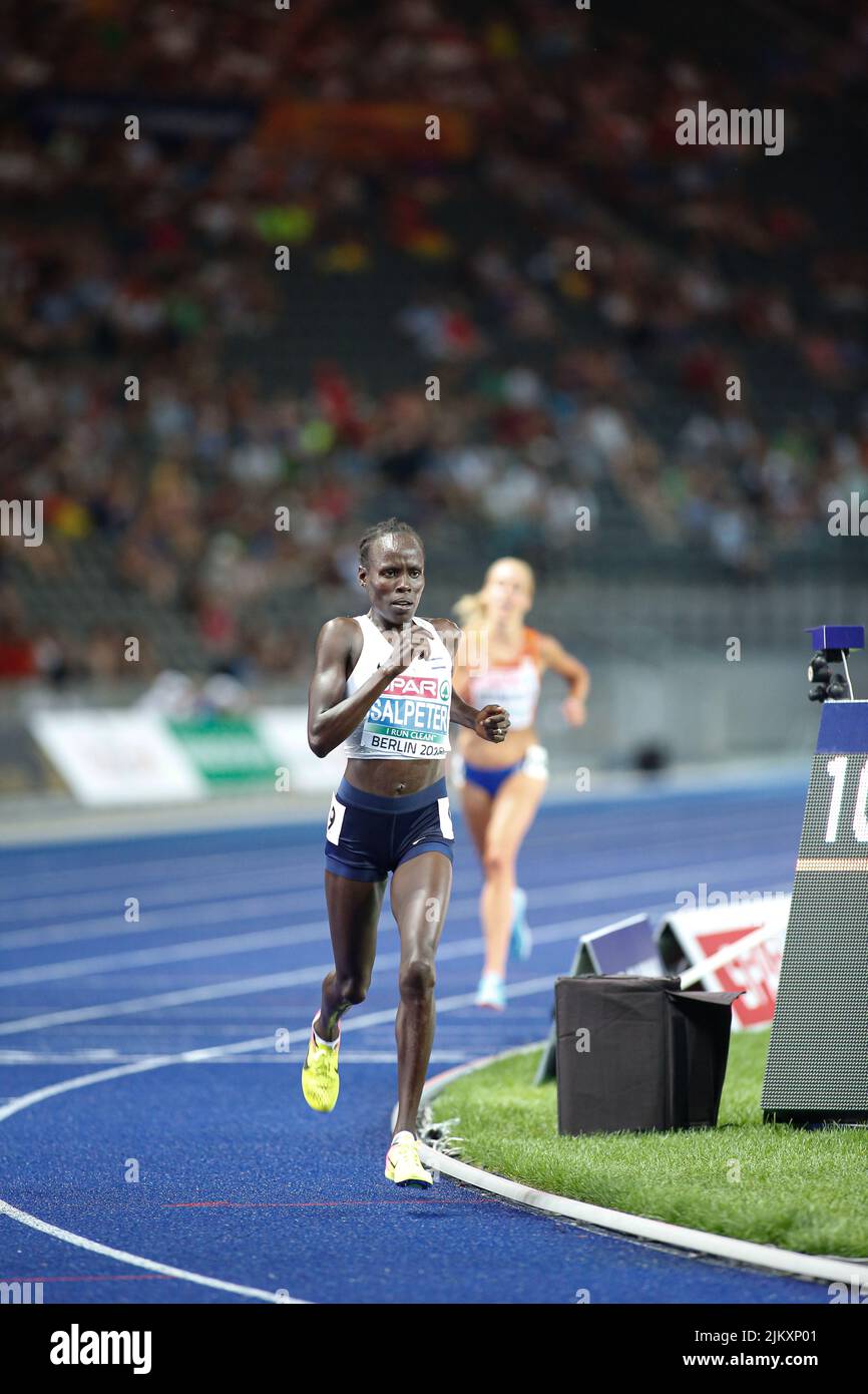 Lonah Chemtai Salpeter participating in the 10.000 meters at the ...
