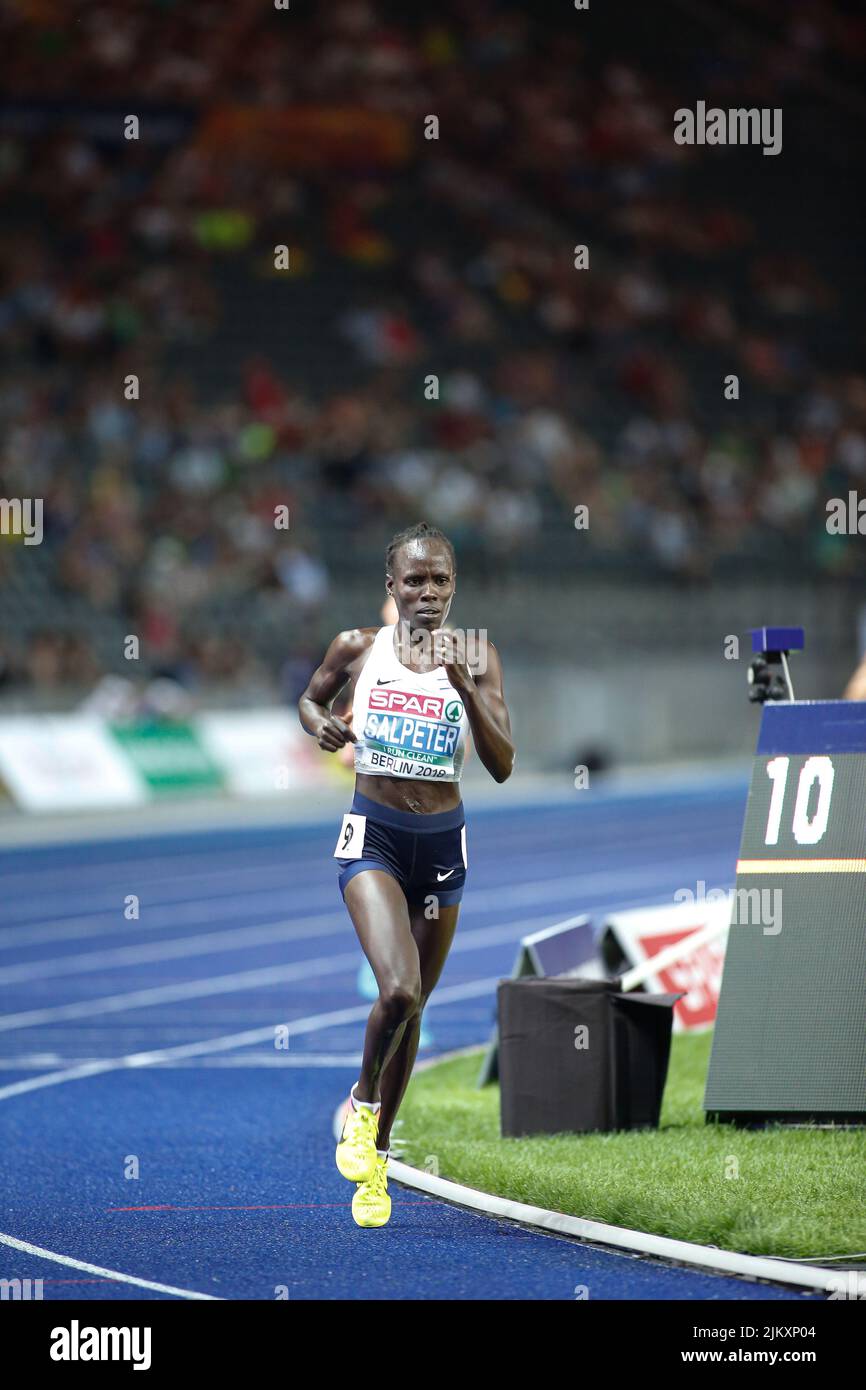 Lonah Chemtai Salpeter participating in the 10.000 meters at the ...