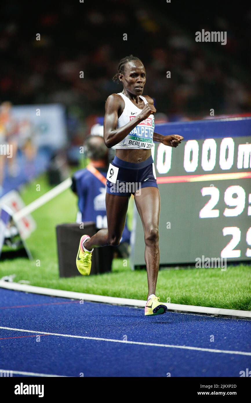 Lonah Chemtai Salpeter participating in the 10.000 meters at the ...