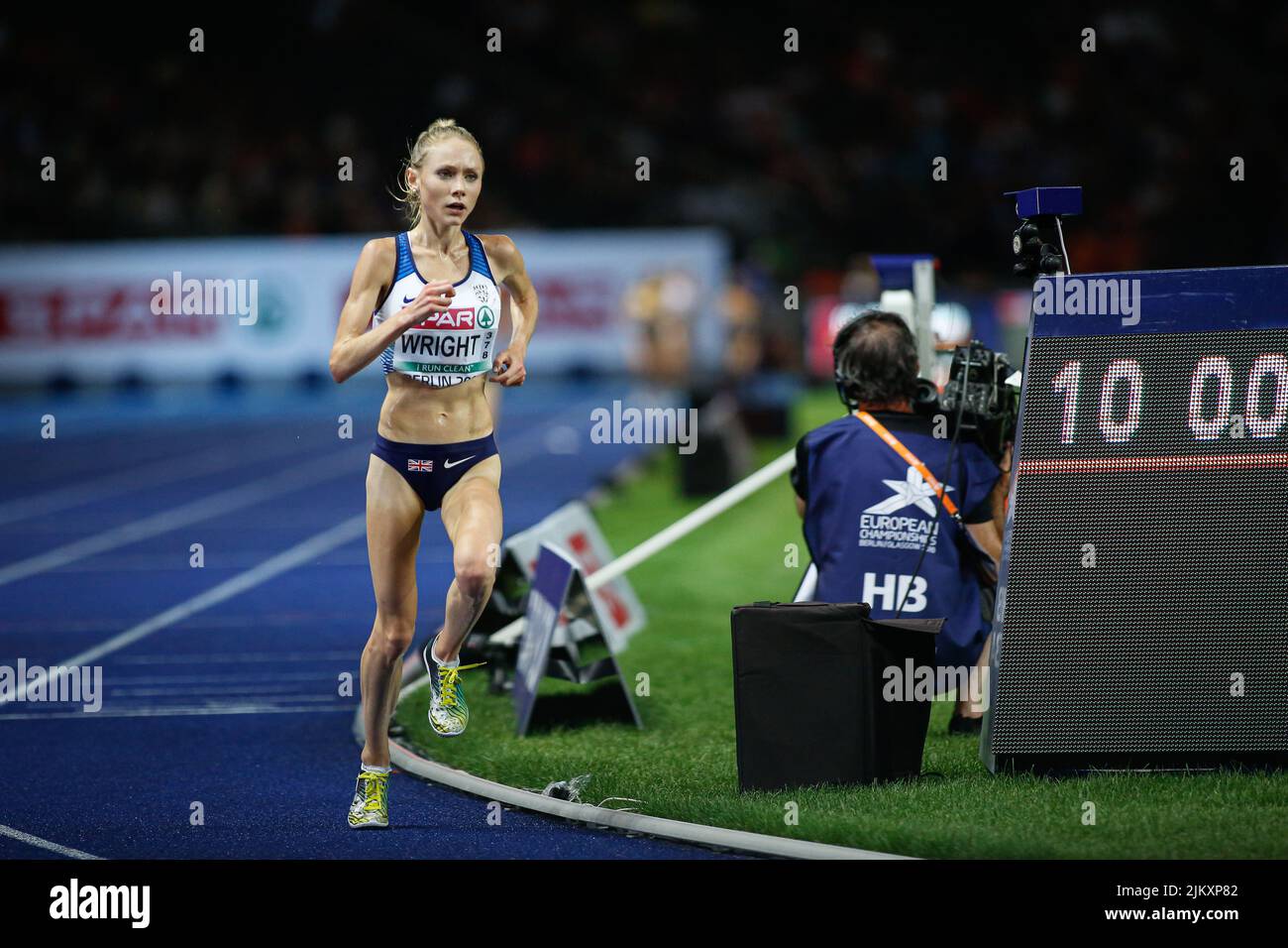 Alice Wright participating in the 10.000 meters at the European ...