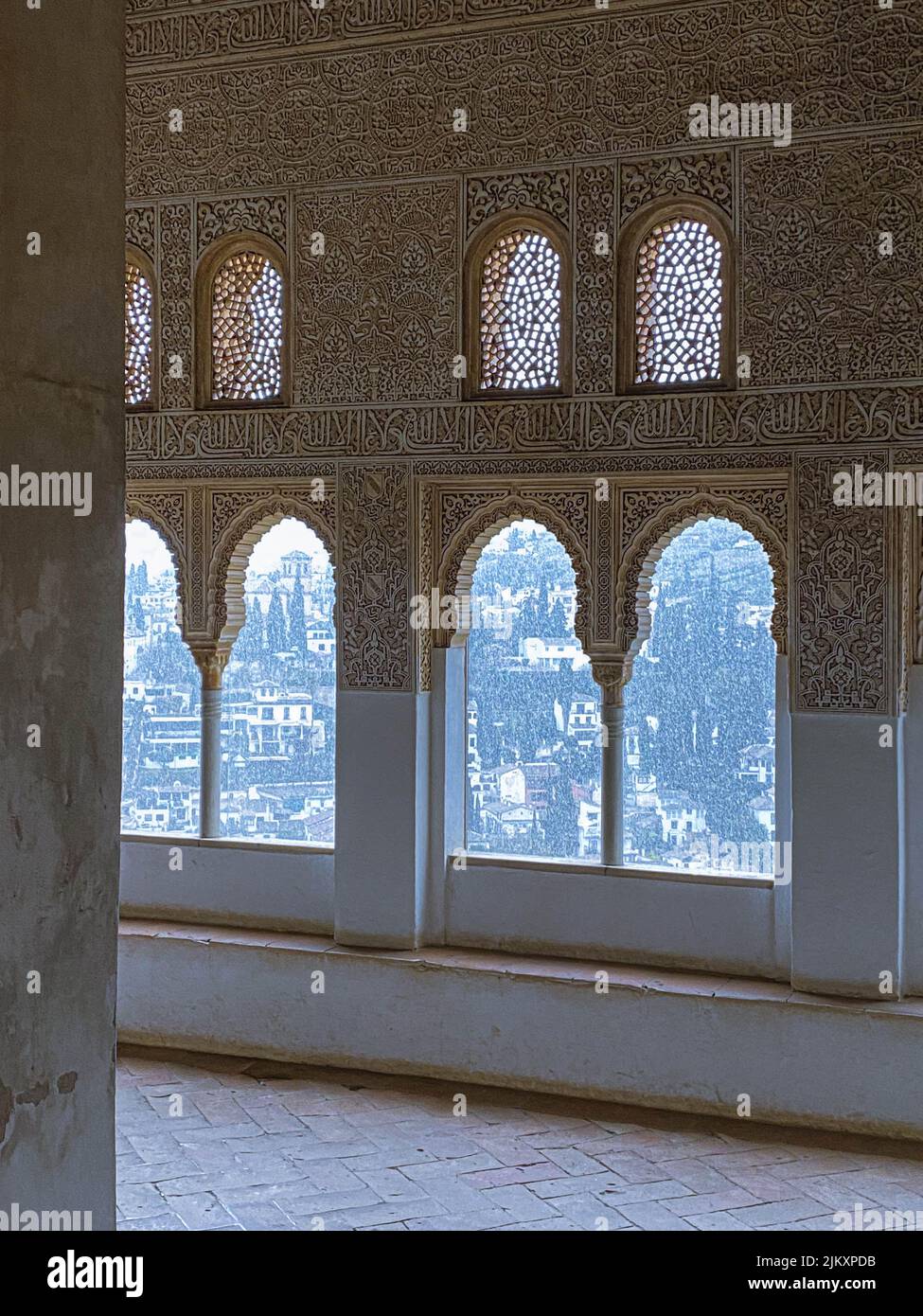 The Alhambra is the most famous monuments of Islamic architecture ...