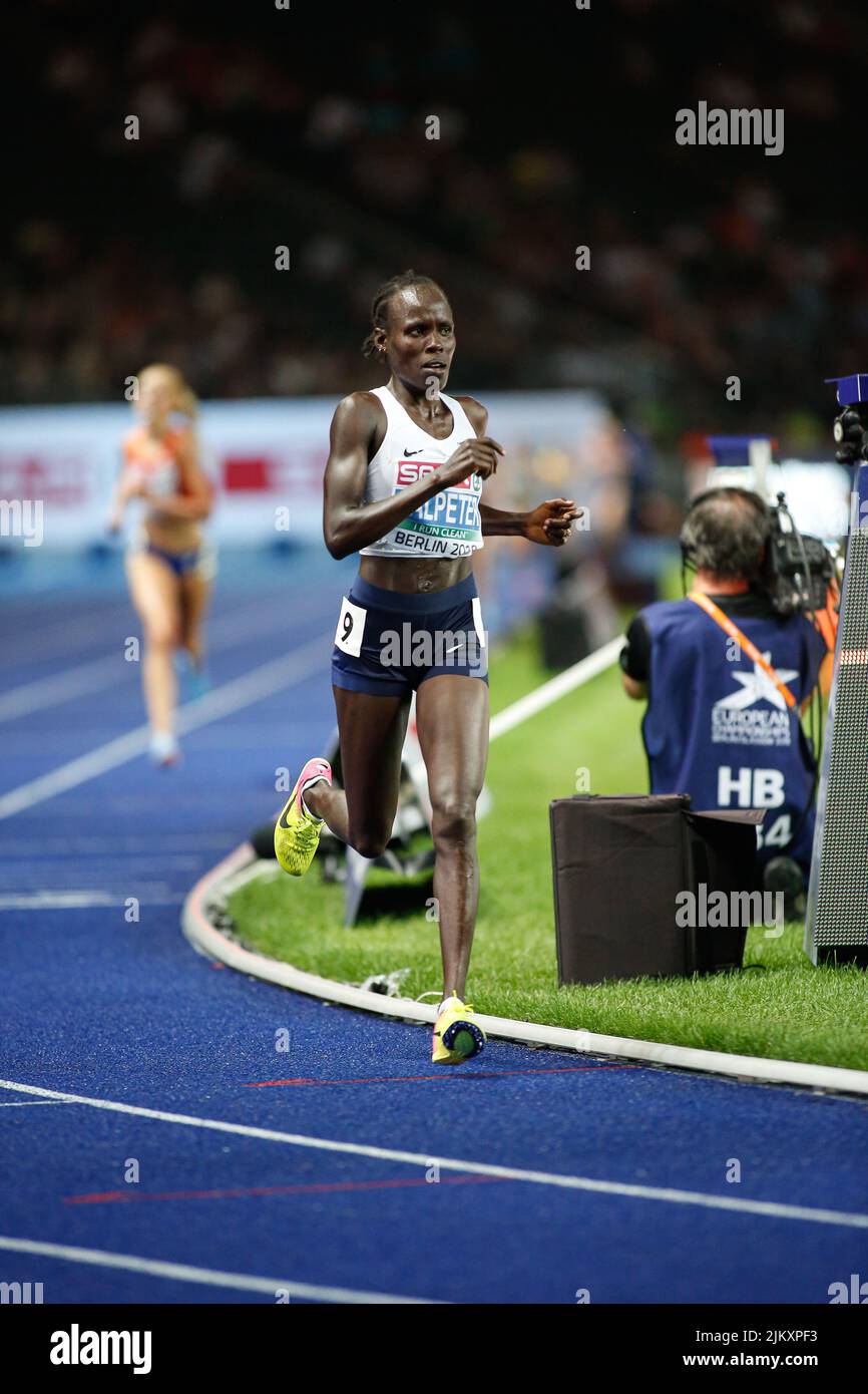 Lonah Chemtai Salpeter participating in the 10.000 meters at the ...