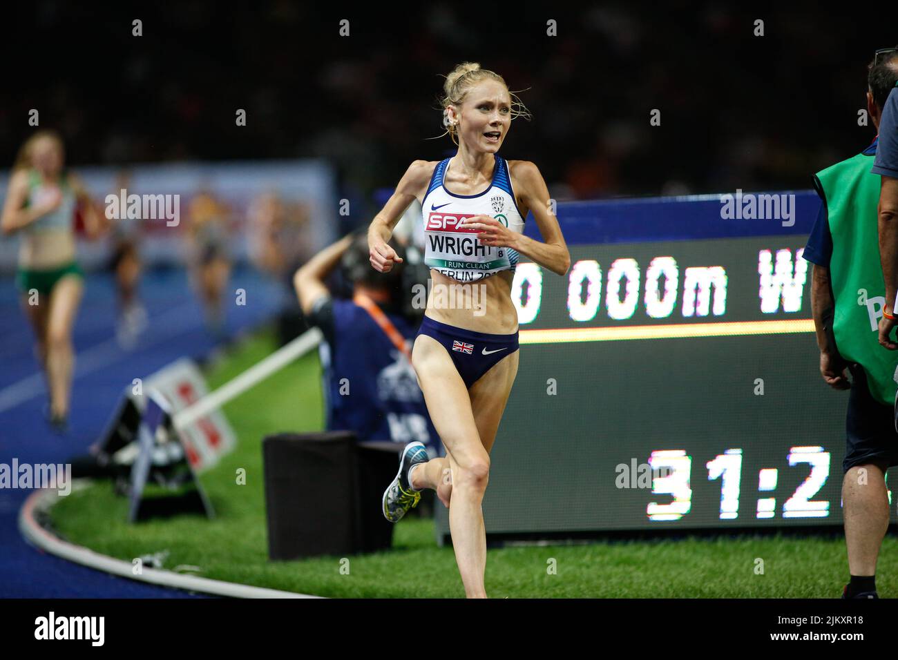 Alice Wright participating in the 10.000 meters at the European ...