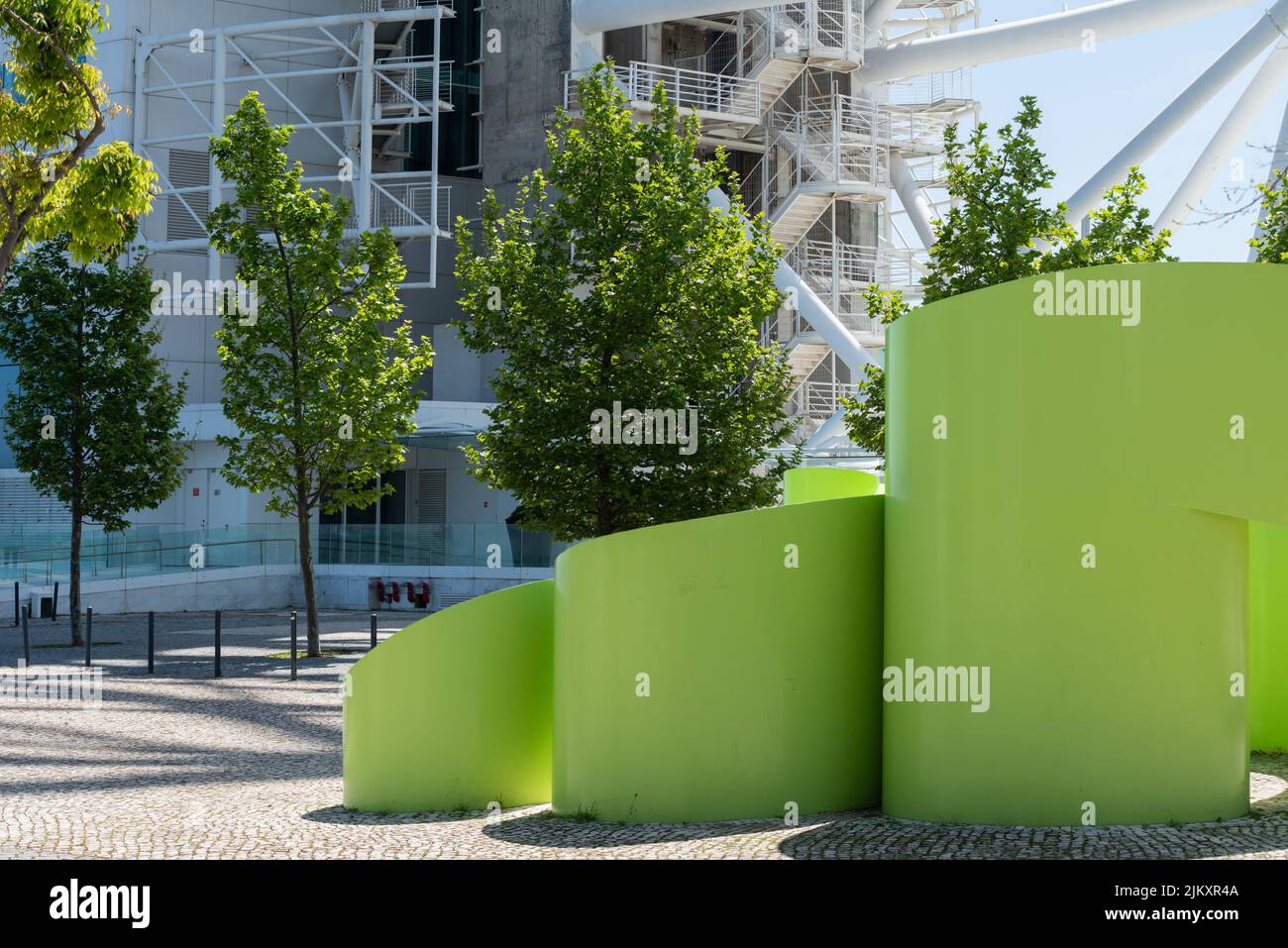 The painted iron sculpture by Amy Yoes entitled Cursive in Parque das ...