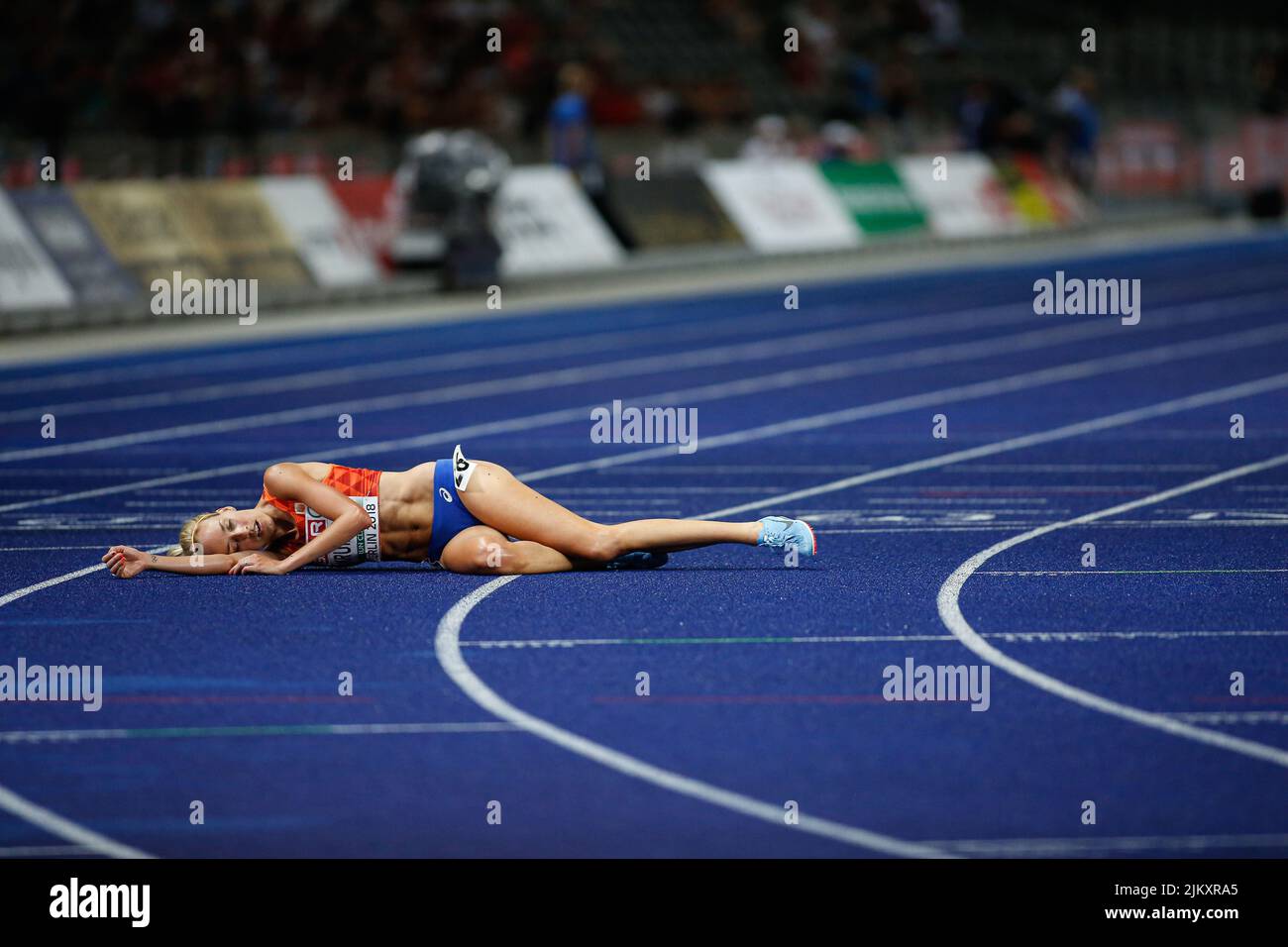 Susan Krumins participating in the 10.000 meters at the European ...