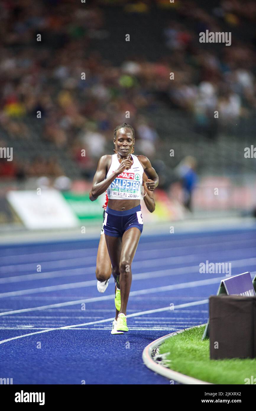 Lonah Chemtai Salpeter participating in the 10.000 meters at the ...