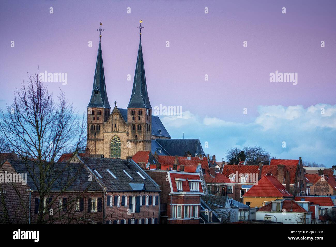 Regensburg cathedral hi-res stock photography and images - Alamy