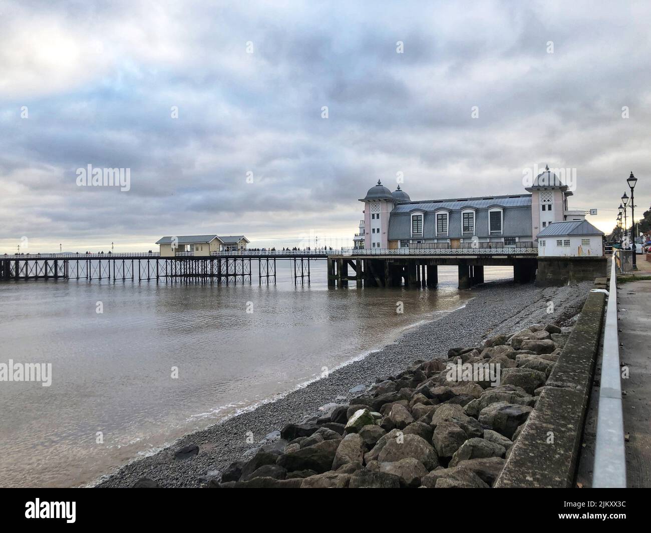 Penarth dock building hi-res stock photography and images - Alamy