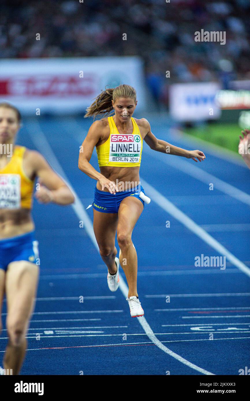 Lisa Linnell participating in the 200 meters in the Heptathlon at the ...