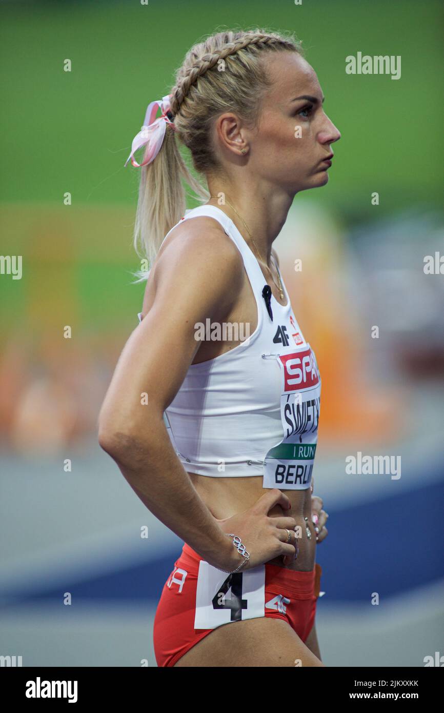 Justyna Święty-Ersetic participating in the 400 meters at the European ...