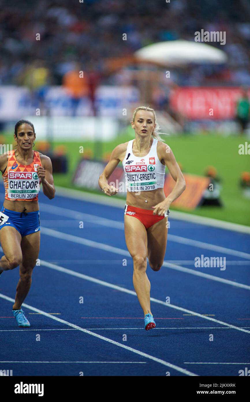 Justyna Święty-Ersetic participating in the 400 meters at the European ...