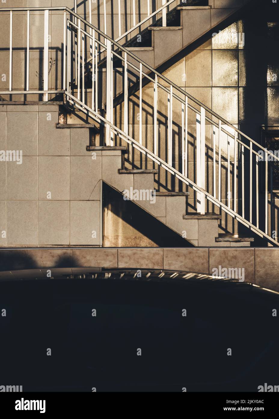 Stairs on the outside of a building hi-res stock photography and images ...