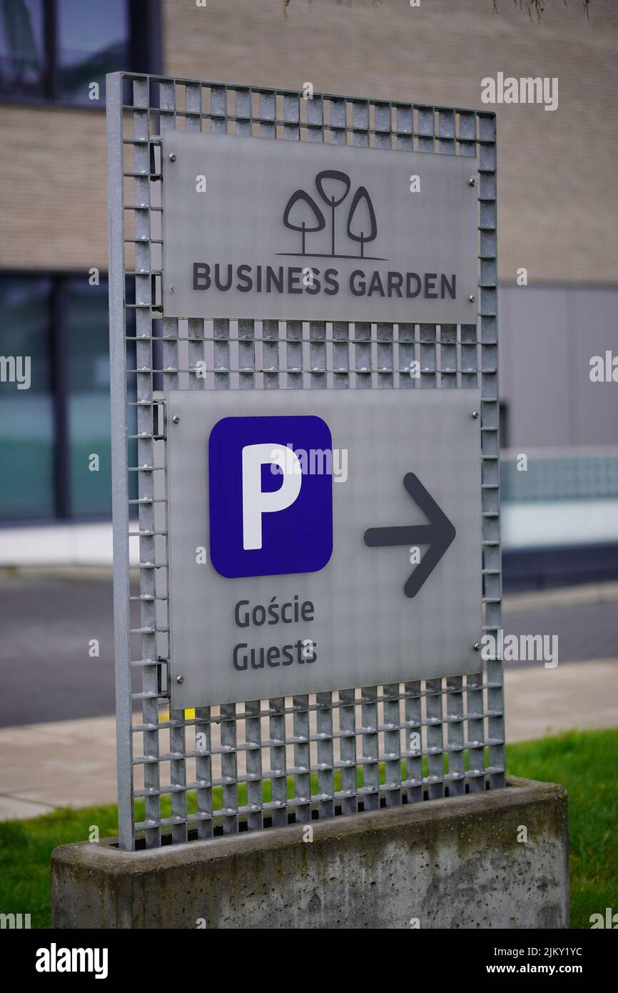 Office arrow sign hi-res stock photography and images - Alamy