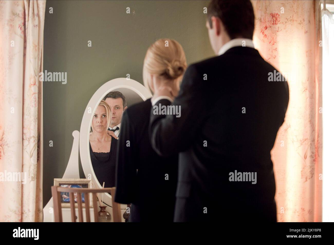 MARIA BELLO, MICHAEL SHEEN, BEAUTIFUL BOY, 2010 Stock Photo - Alamy