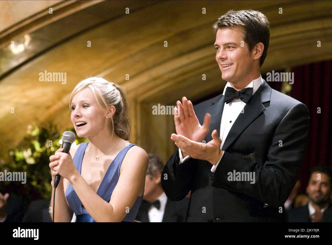KRISTEN BELL, JOSH DUHAMEL, WHEN IN ROME, 2010 Stock Photo - Alamy