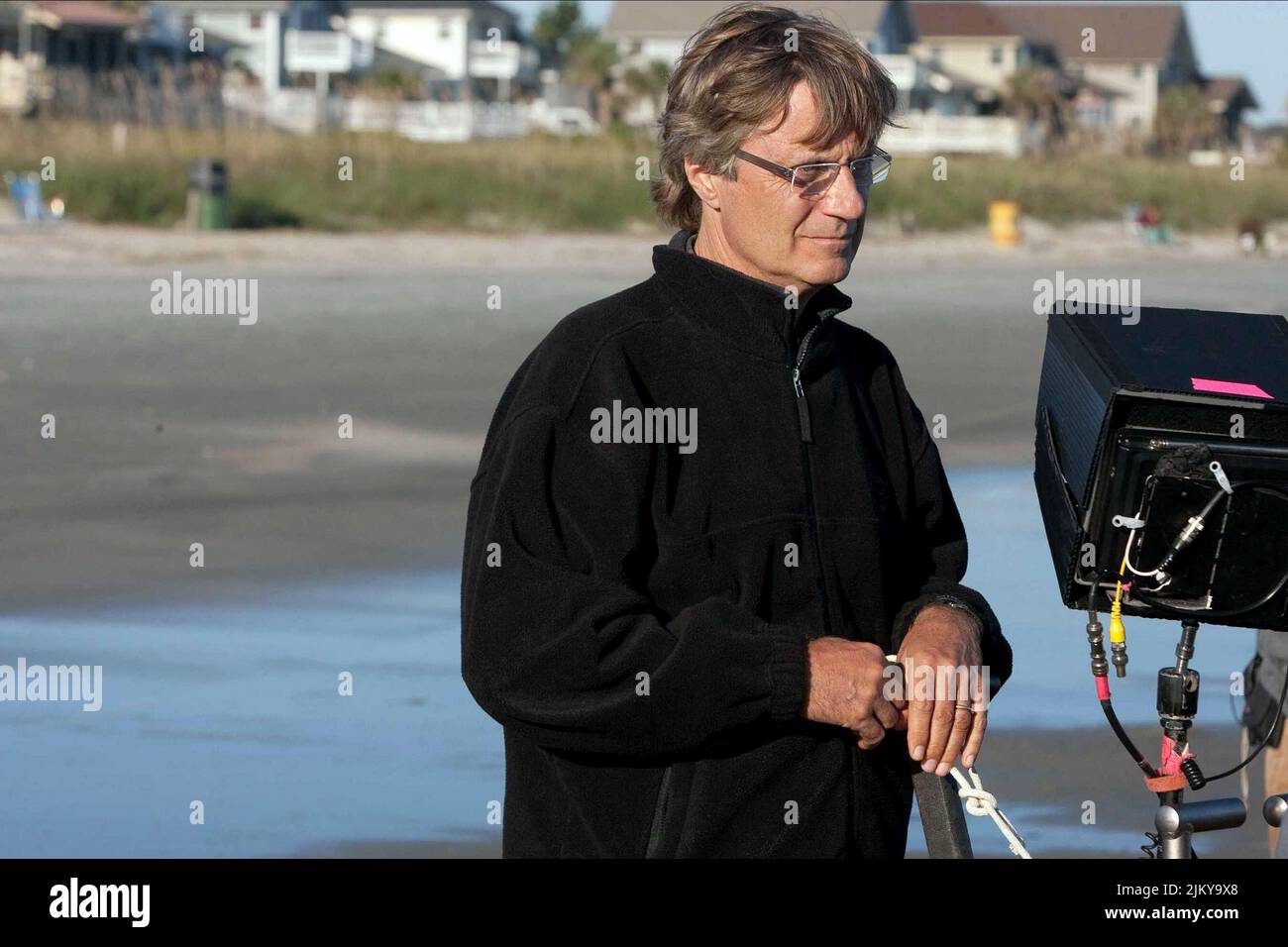 Lasse hallstrom hi-res stock photography and images - Alamy