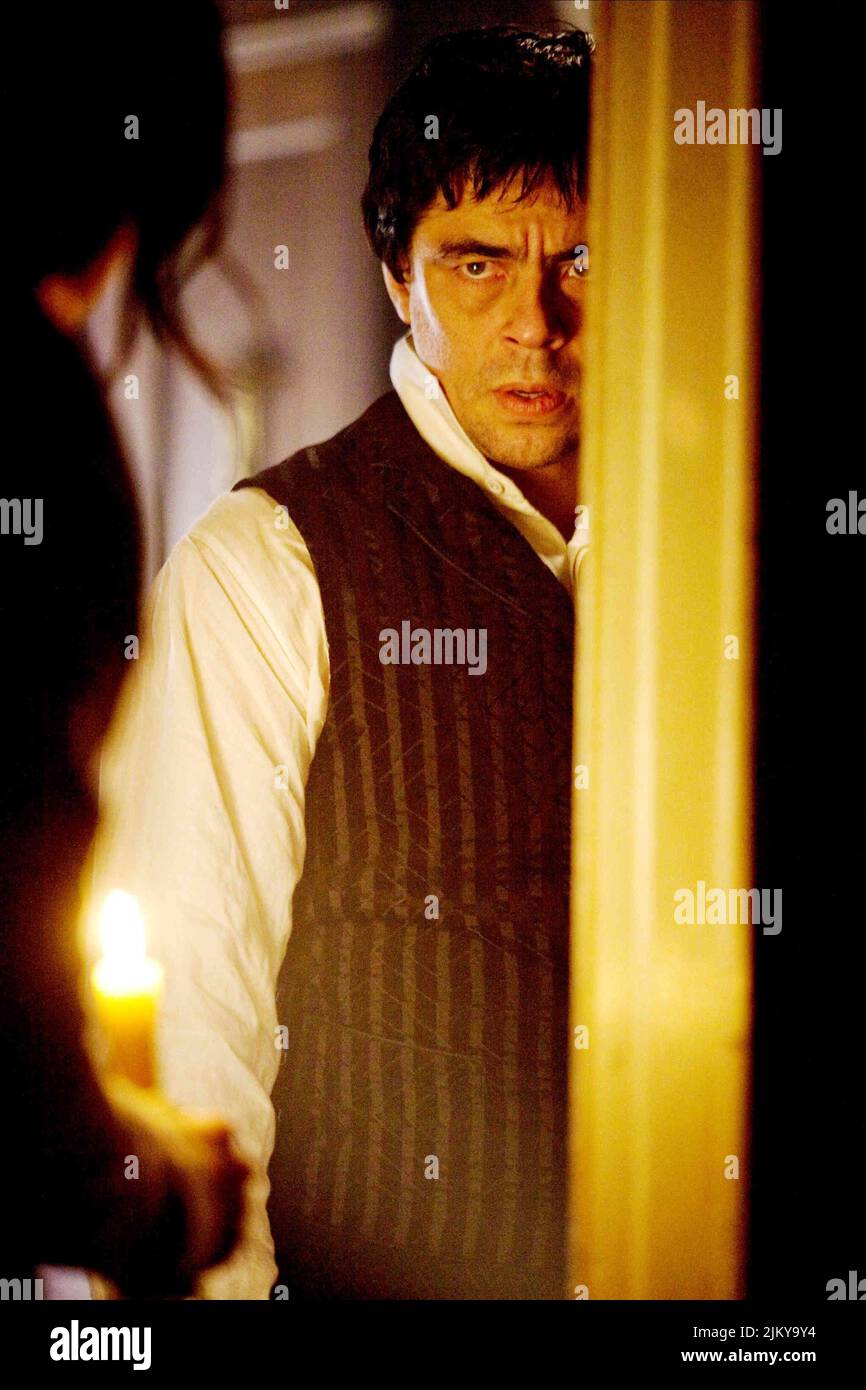 BENICIO DEL TORO, THE WOLFMAN, 2010 Stock Photo - Alamy
