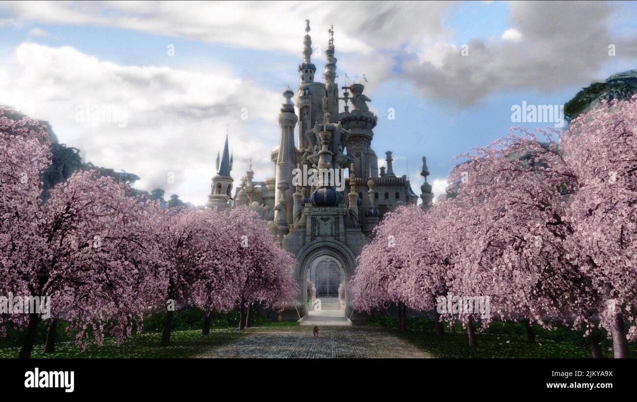 White queens castle alice in hi-res stock photography and images - Alamy