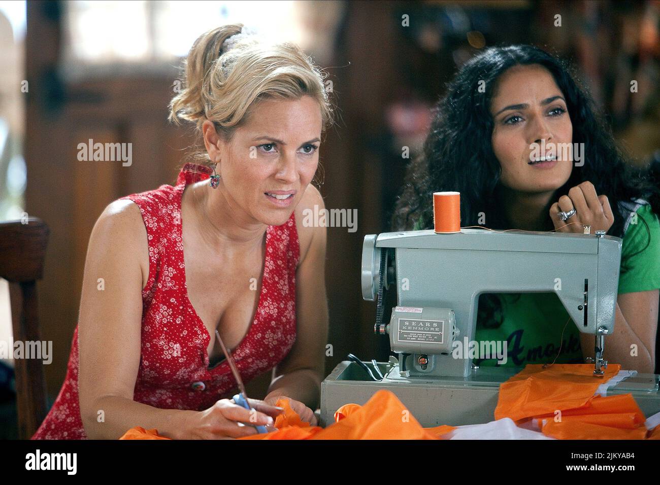 Maria bello salma hayek grown hi-res stock photography and images - Alamy