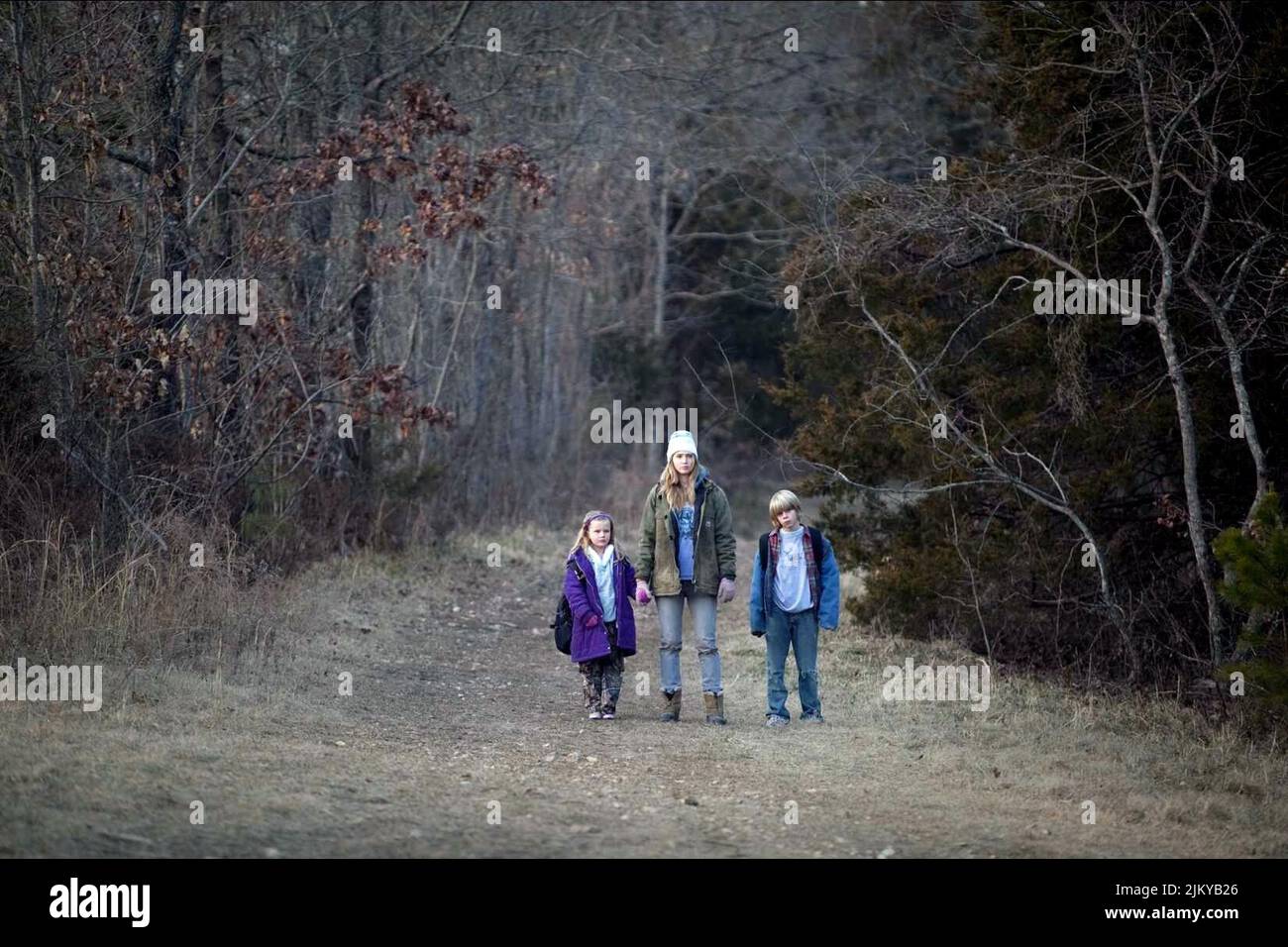 ASHLEE THOMPSON, JENNIFER LAWRENCE, ISAIAH STONE, WINTER'S BONE, 2010 ...