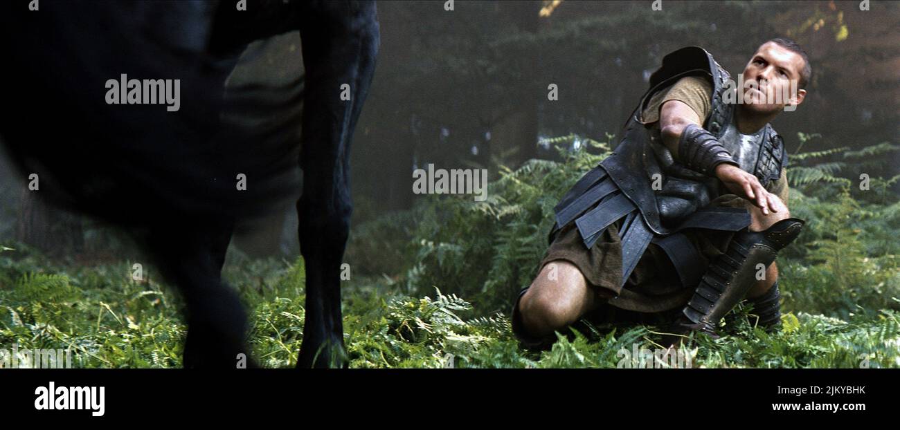 SAM WORTHINGTON, CLASH OF THE TITANS, 2010 Stock Photo - Alamy