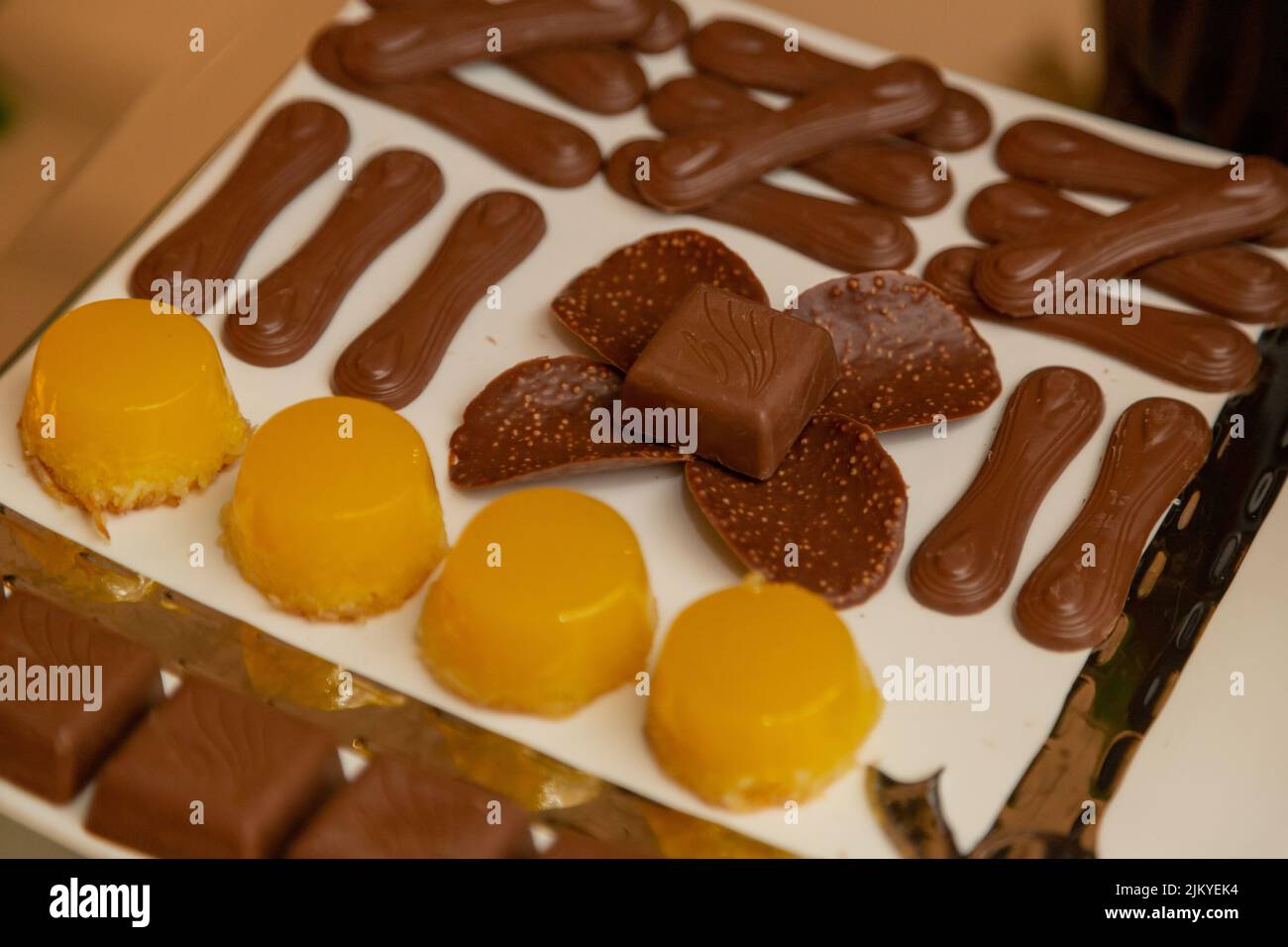 Chocolate and caramel bars hi-res stock photography and images - Alamy
