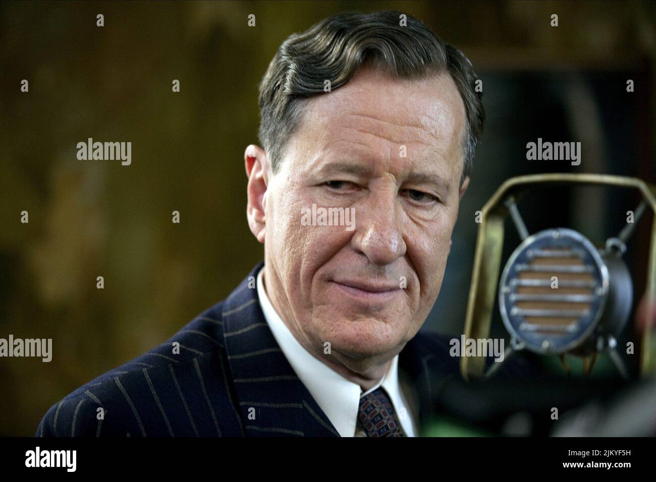 GEOFFREY RUSH, THE KING'S SPEECH, 2010 Stock Photo - Alamy