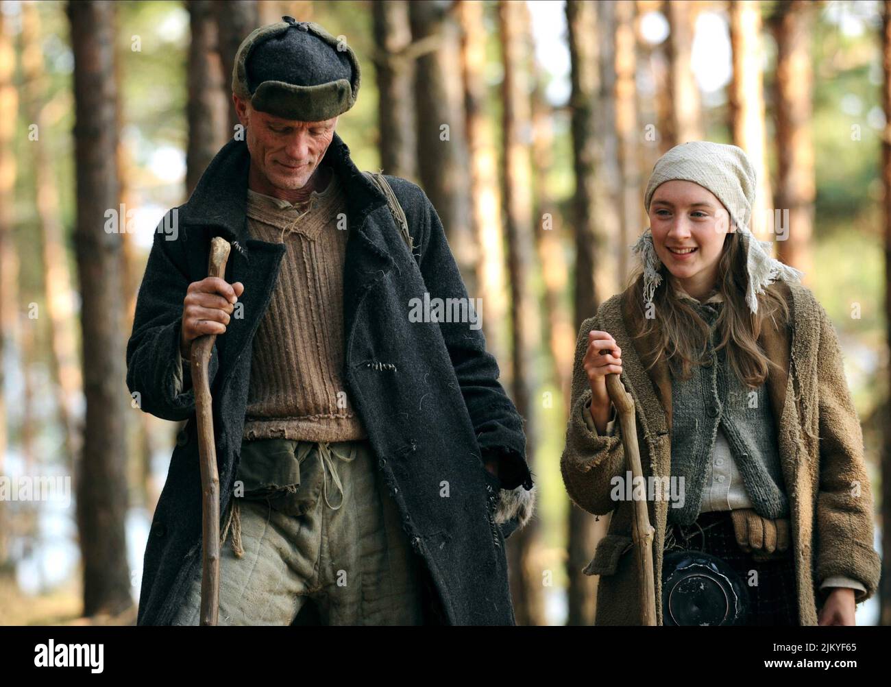 ED HARRIS, SAOIRSE RONAN, THE WAY BACK, 2010 Stock Photo - Alamy