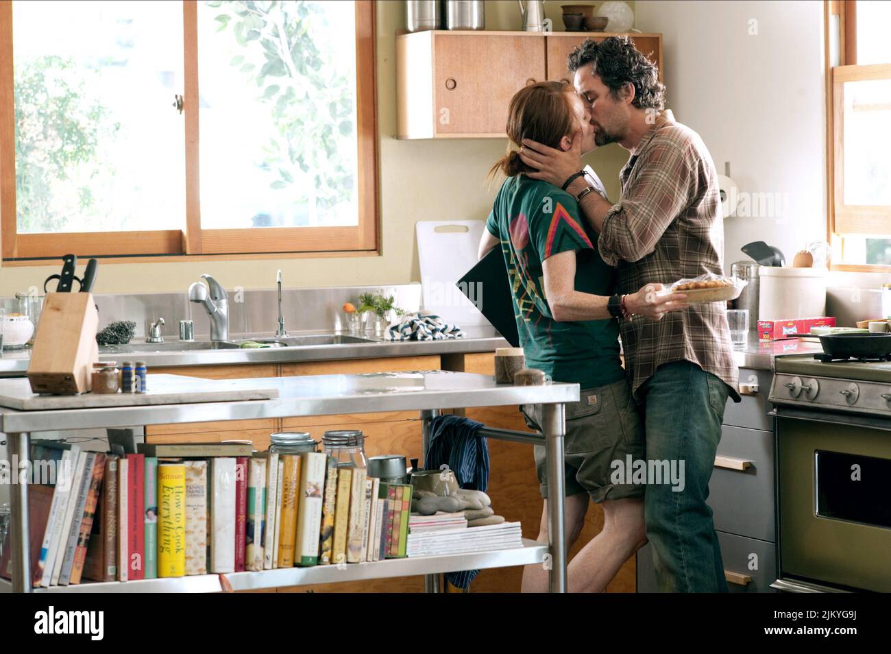 Julianne Moore Y Mark Ruffalo The Kids Are All Right (2010) IMDb