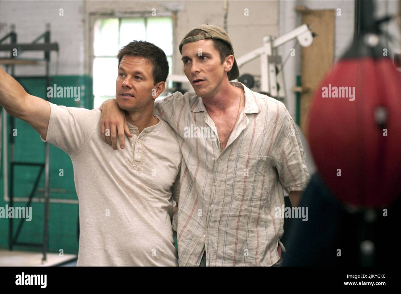 Mark wahlberg the fighter hi-res stock photography and images - Alamy