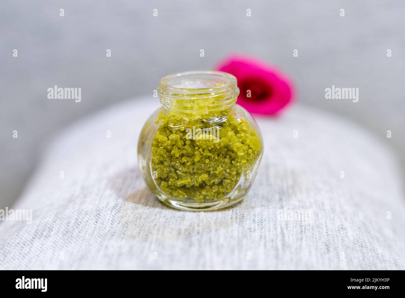 Body scrub hi-res stock photography and images - Alamy