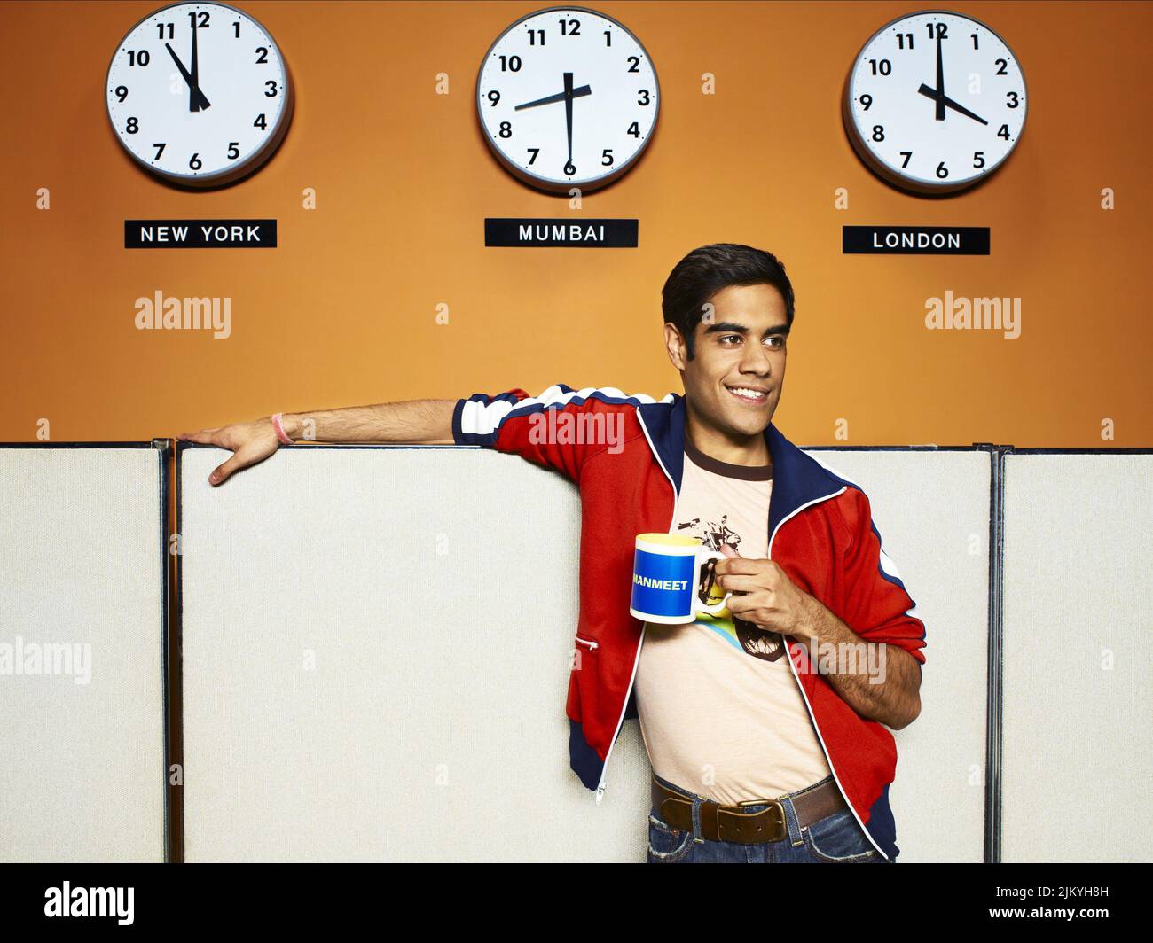 Outsourced tv hi-res stock photography and images - Alamy