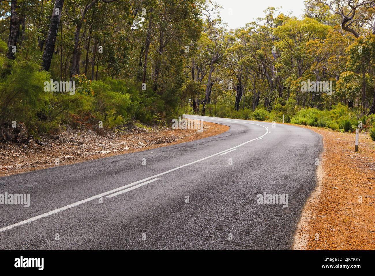 Asphalt road somewhere in Australia Outback Stock Photo - Alamy