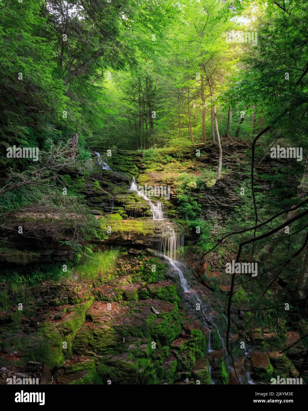 Beautiful rushing water hi-res stock photography and images - Alamy