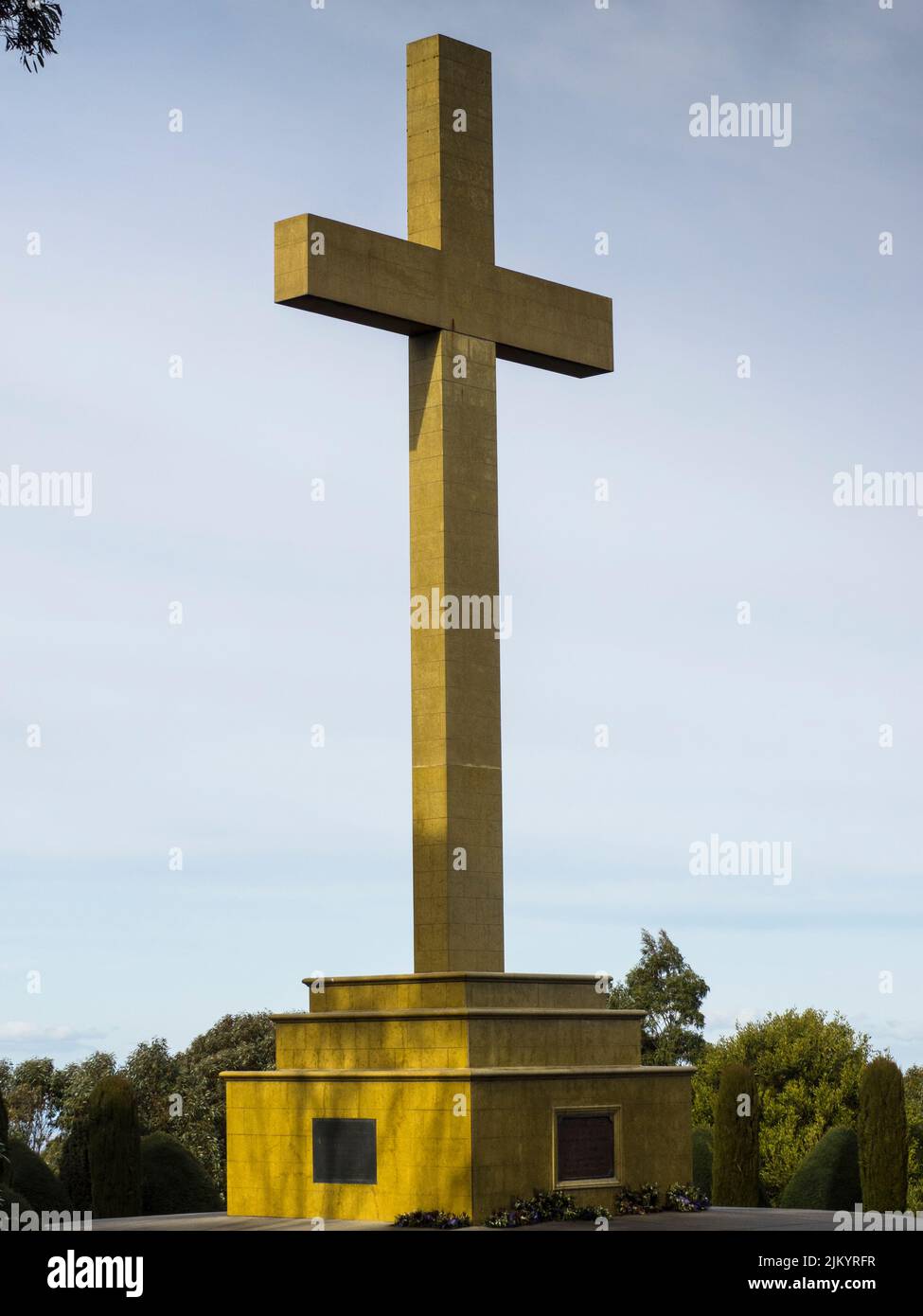 Memorial Cross, Mount Macedon, Victoria Stock Photo - Alamy