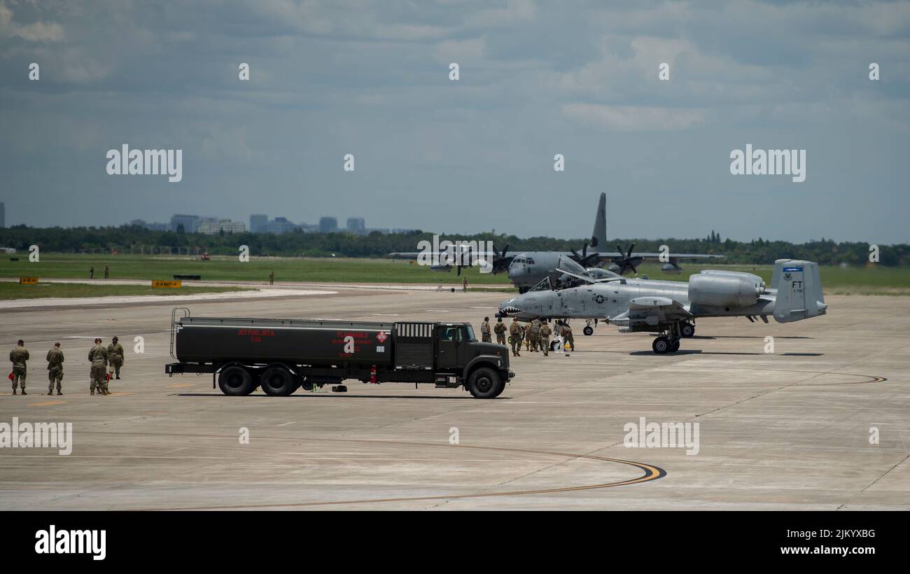U.S. Air Force Airmen assigned to the 75th Fighter Generation Squadron ...