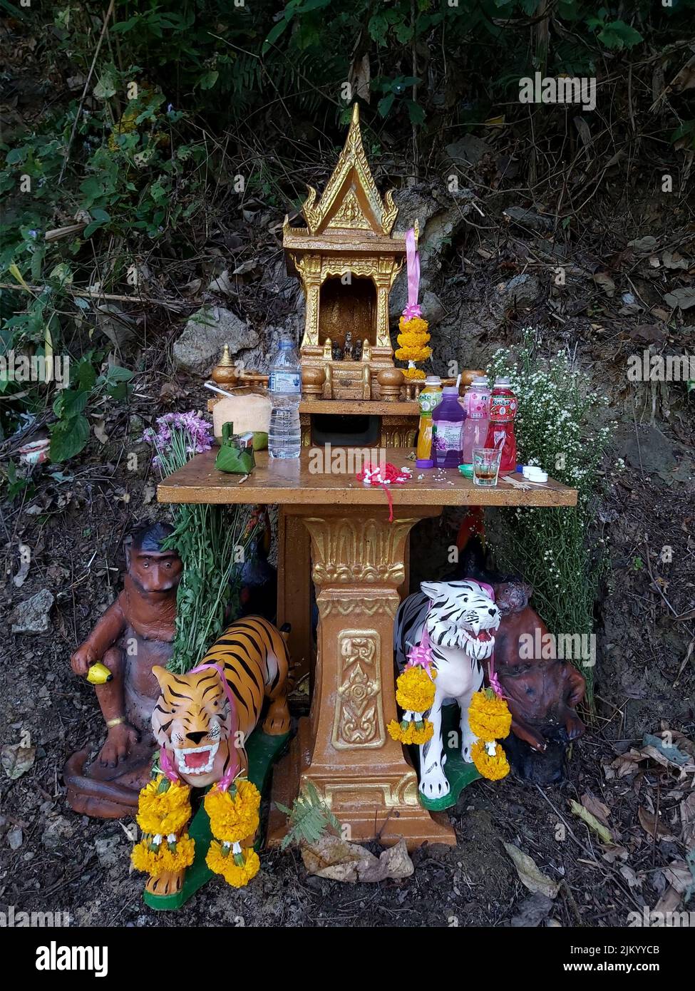 Dao religion hi-res stock photography and images - Alamy