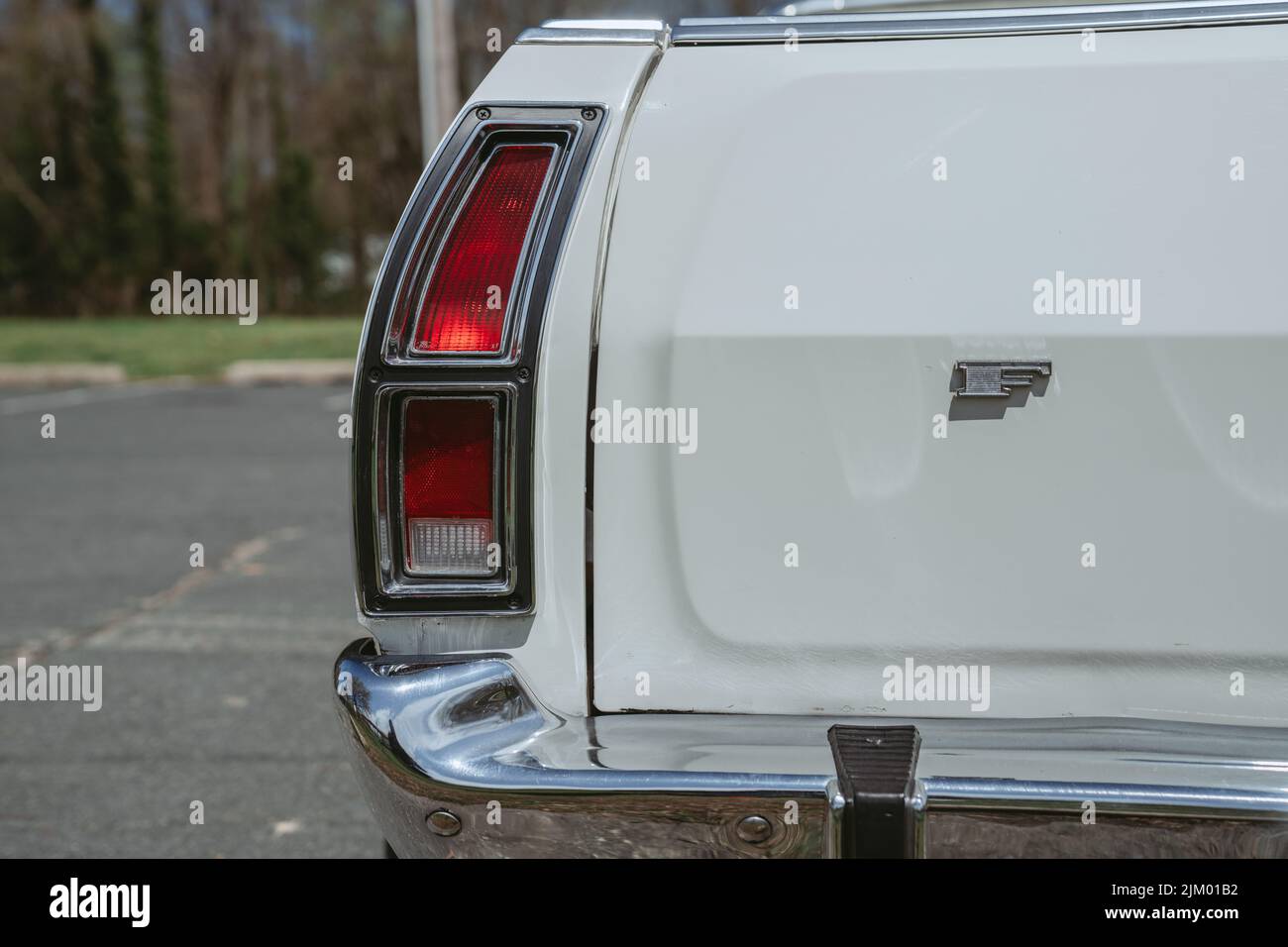 White ranchero hi-res stock photography and images - Alamy