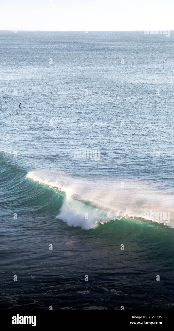 Shot of sea waves hi-res stock photography and images - Alamy