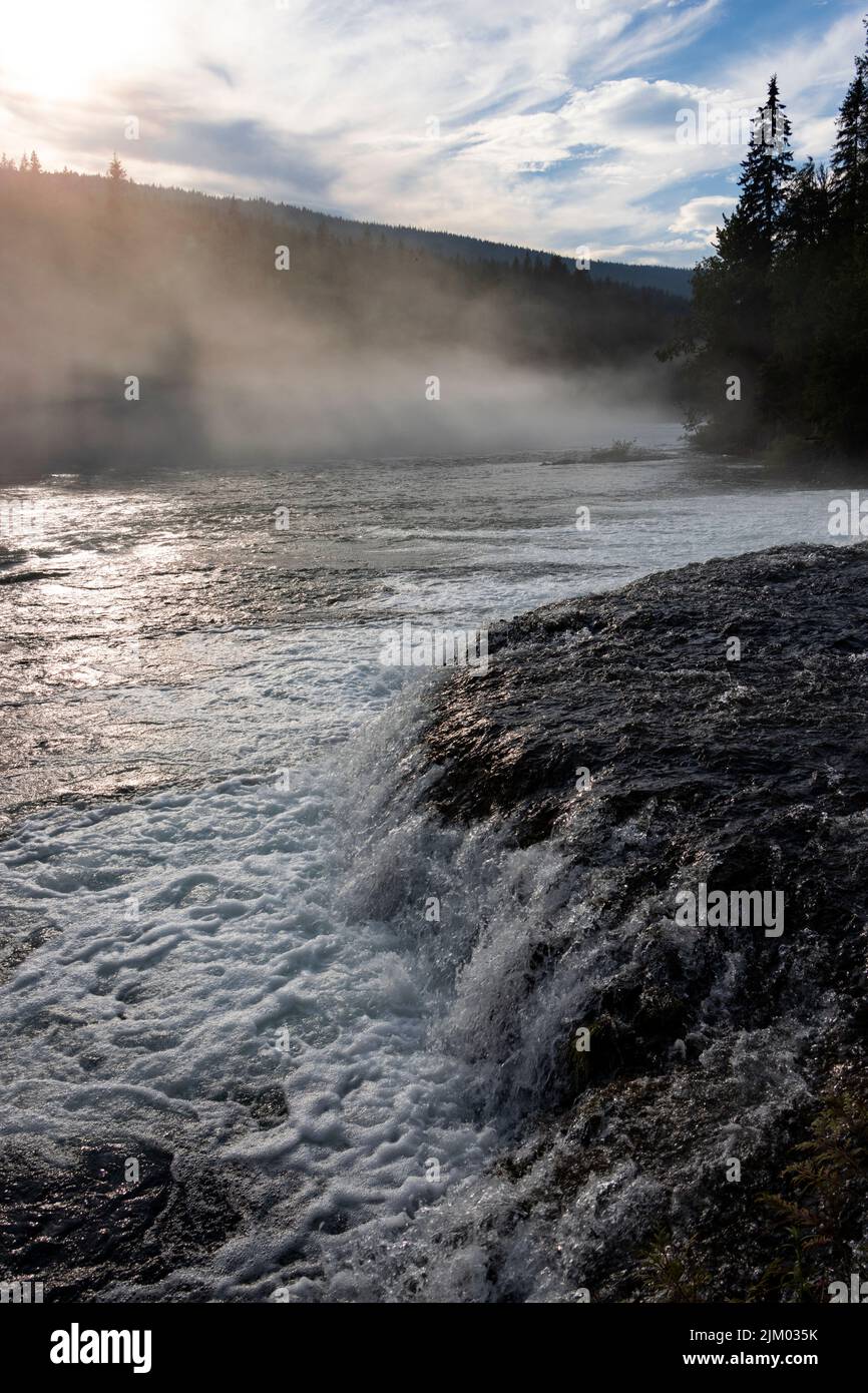 Mist off water hi-res stock photography and images - Alamy