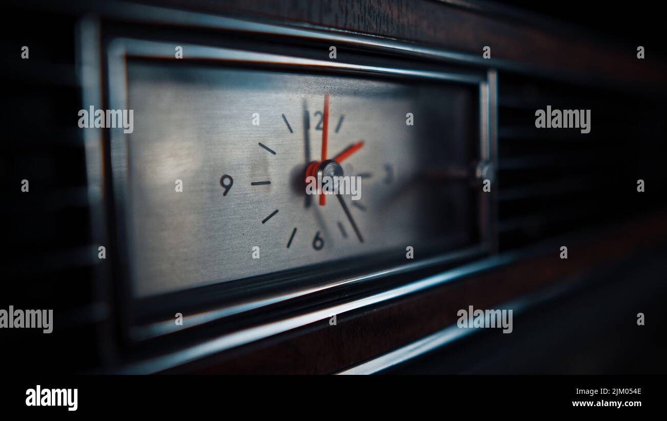 Vintage car clock hi-res stock photography and images - Alamy